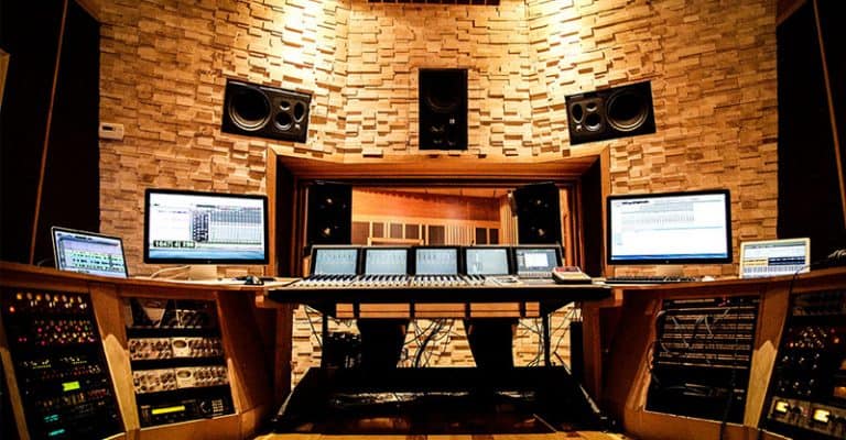Best 14 Canadian Recording Studios 2025 Which You Can Book For Your ...