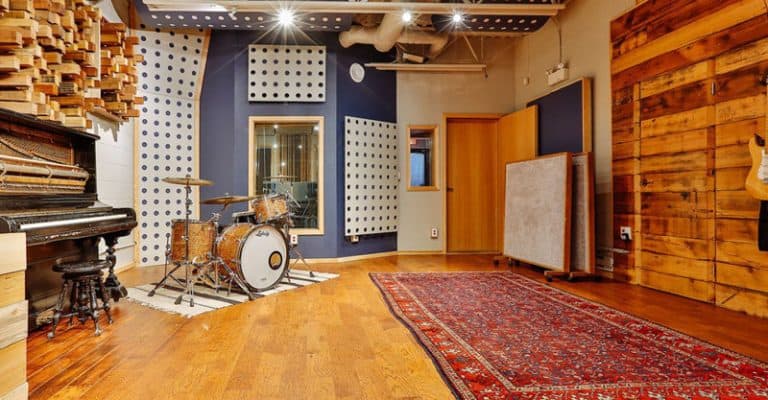 Best 14 Canadian Recording Studios 2025 Which You Can Book For Your ...