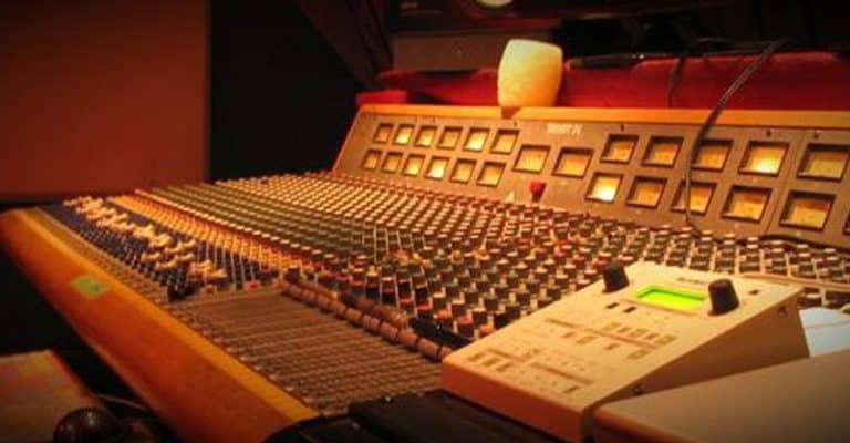 Best 14 Canadian Recording Studios 2025 Which You Can Book For Your ...