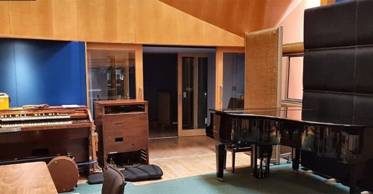 8 Top London Recording Studios You May Want To Book 2025 - Music ...