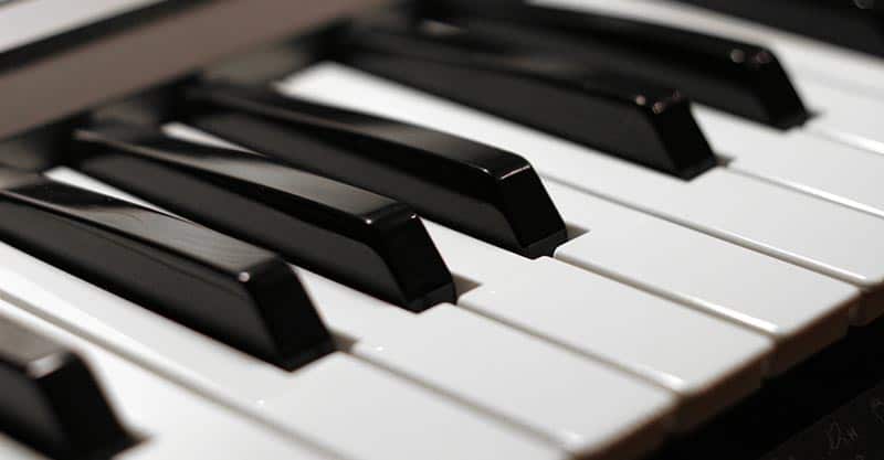 How Many Keys Are On A Piano We Reveal All Standard White Black 