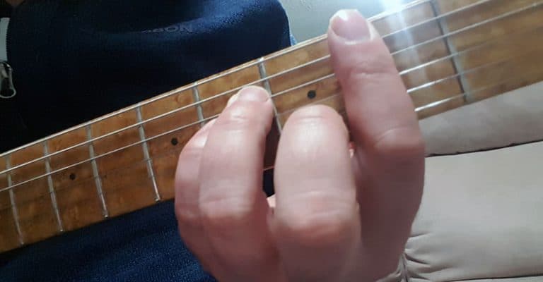 Bm Chord For Beginners; Learn To Play The B Minor Guitar Chord Today ...
