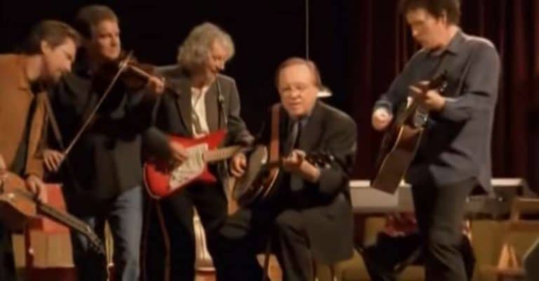 What Is Bluegrass Music? With 7 Top Examples & History - Music Industry ...