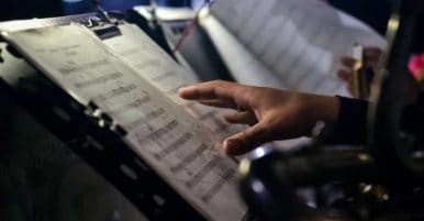 What Is Opera Music? With 7 Top Examples and History - Music Industry ...