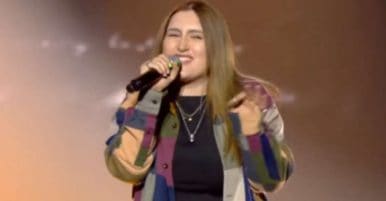 15 Best Rosa Linn Songs & Covers - Music Industry How To