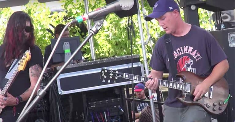 41 Emo Bands Of The 2000s - Music Industry How To