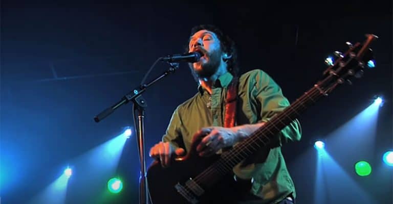 41 Emo Bands Of The 2000s - Music Industry How To