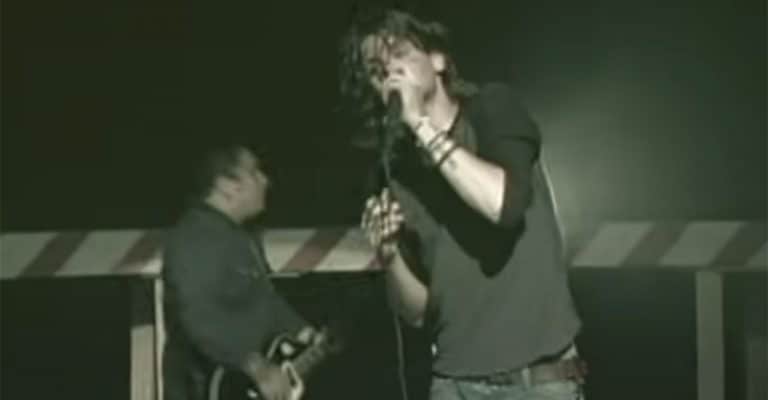 41 Emo Bands Of The 2000s - Music Industry How To