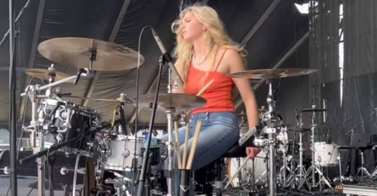 29 Best Female Drummers Of All Time - Music Industry How To