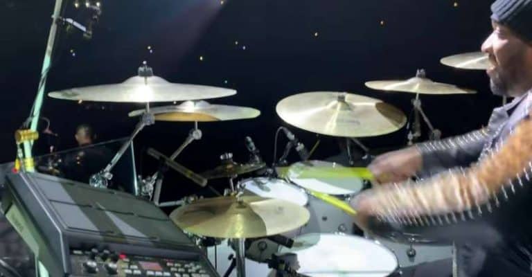 71 Best Drummers Of All Time - Music Industry How To