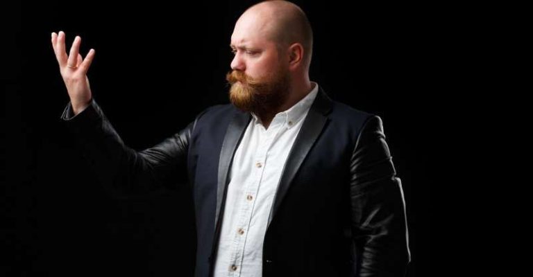 What Is Opera Music? With 7 Top Examples and History - Music Industry ...