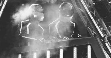 What Is Electro Music? With 7 Top Examples & History - Music Industry ...