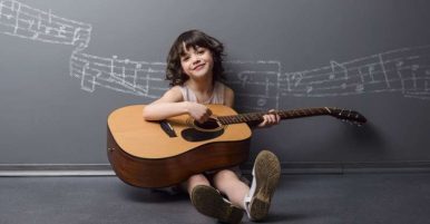 What Is R&B Music? With 7 Top Examples & History - Music Industry How To