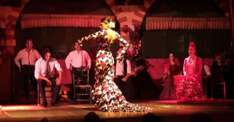 What Is Folk Dance? With 10 Top Examples & History - Music Industry How To