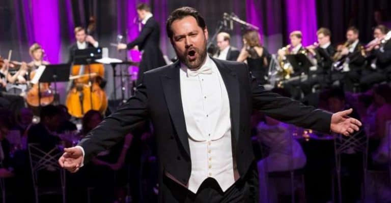 What Is a Coloratura Soprano? - Music Industry How To