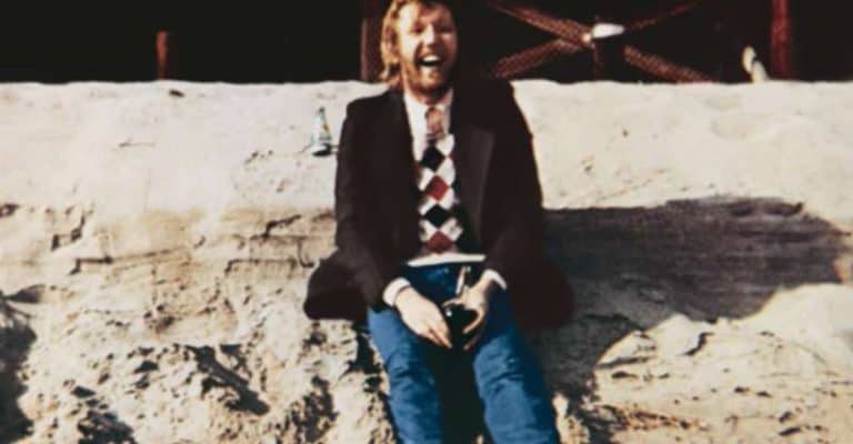 27 Best Songs About Thursday - Music Industry How To