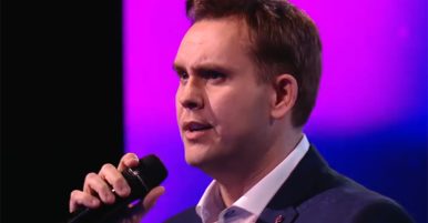 17 Best Singers Like Elvis Presley - Music Industry How To