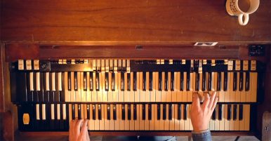 17 Easy Organ Songs For Beginners - Music Industry How To