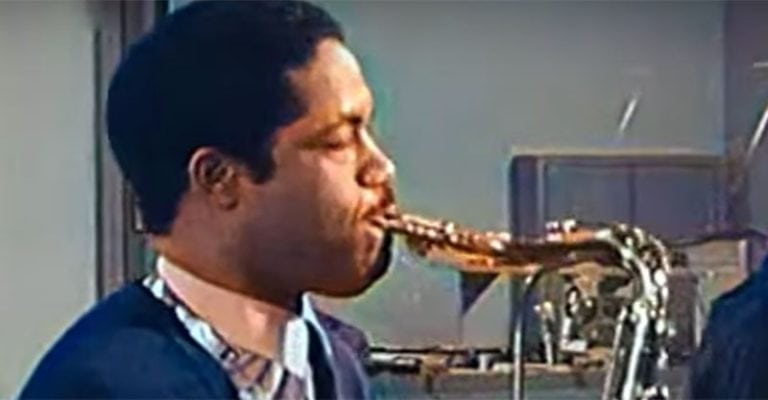 53 Best Saxophone Players, All Very Famous - Music Industry How To