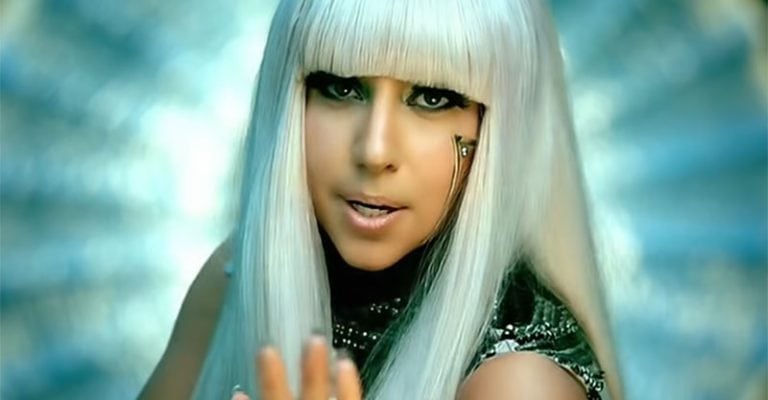 28 Best 2000s Singers, All Popular Music Artists - Music Industry How To