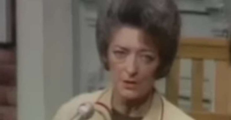 27 Best Country Singers Of The 60s - Music Industry How To