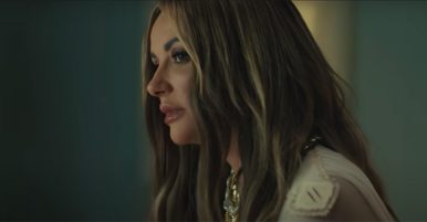 19 Best Young Female Country Singers - Music Industry How To